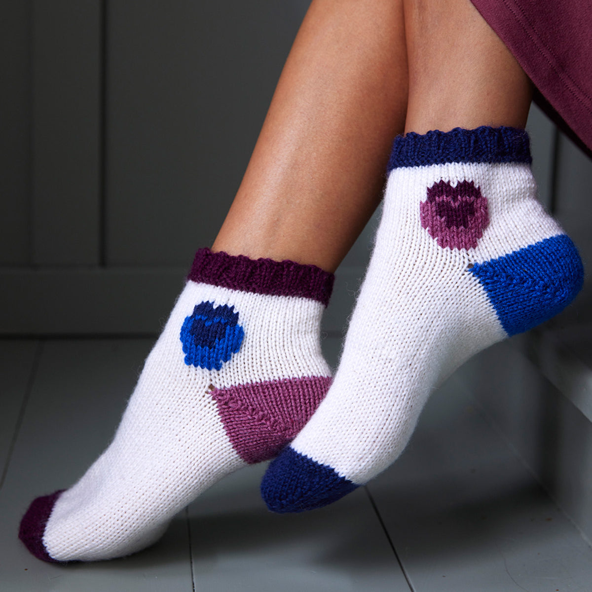 Downloadable pattern: Viola socks (designer Elisa Penttilä) – Kotona Shop